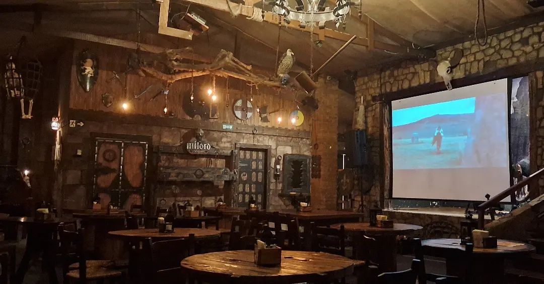 Restaurante medieval faz sucesso e tem atrações para todos