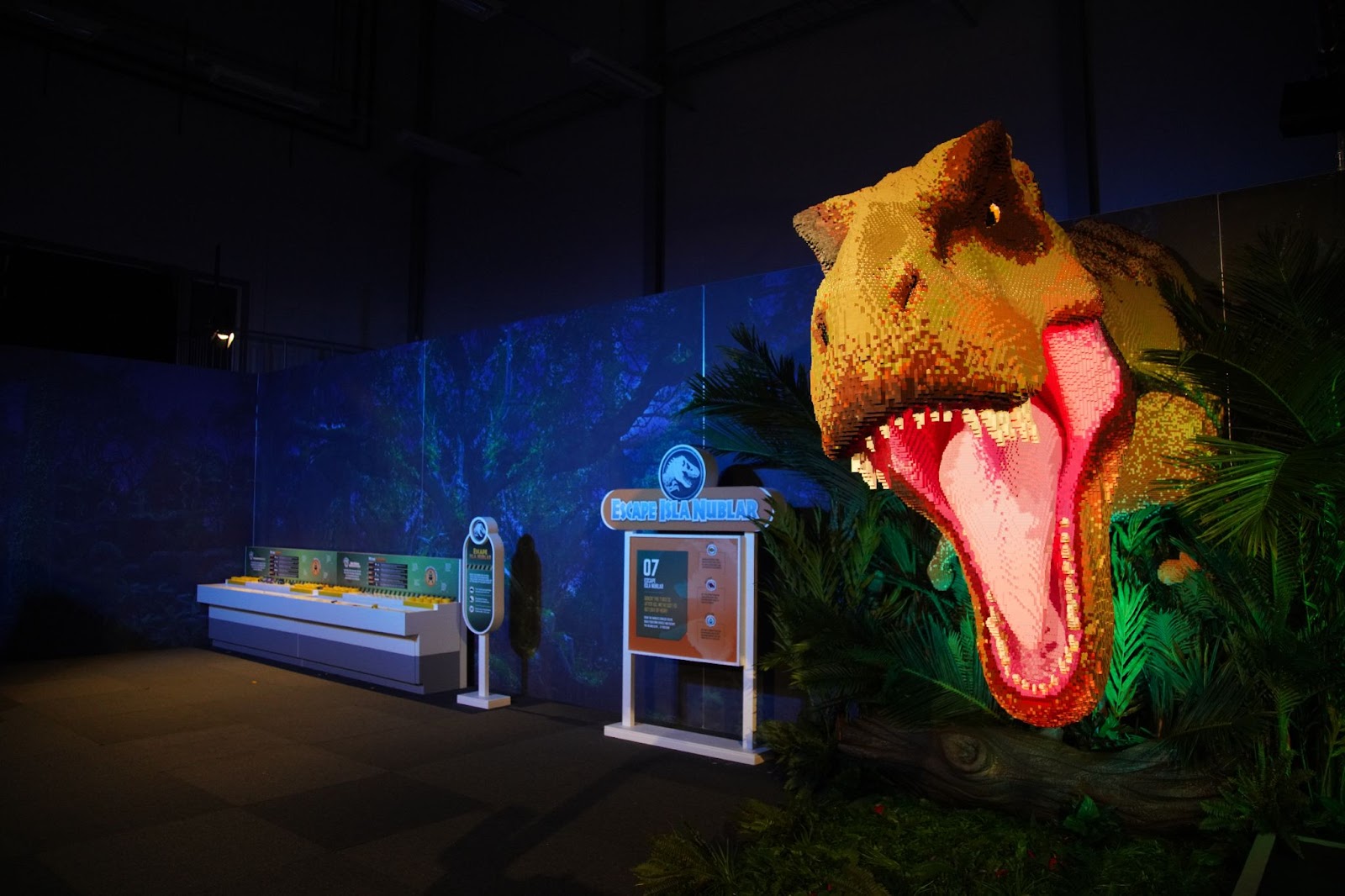 Jurassic World by Brickman chega a São Paulo para uma aventura pré ...
