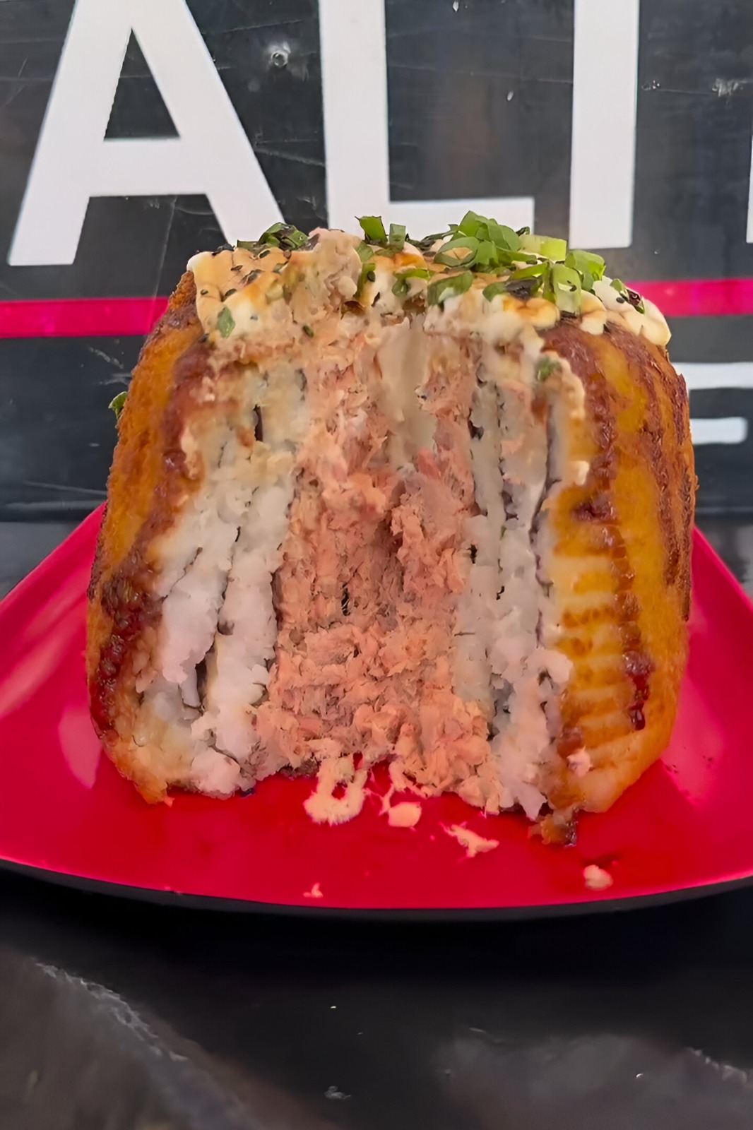 Panettone de sushi? Espaço viraliza com 'sushittone' e promete ...