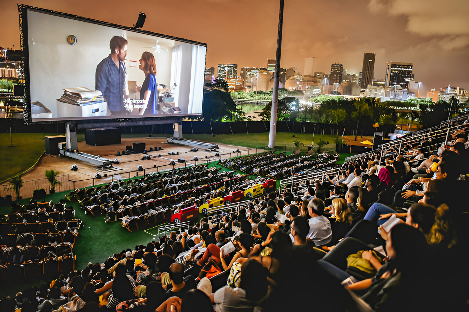 Open Air: Com apoio do Nubank, maior cinema ao ar livre do mundo chega ...