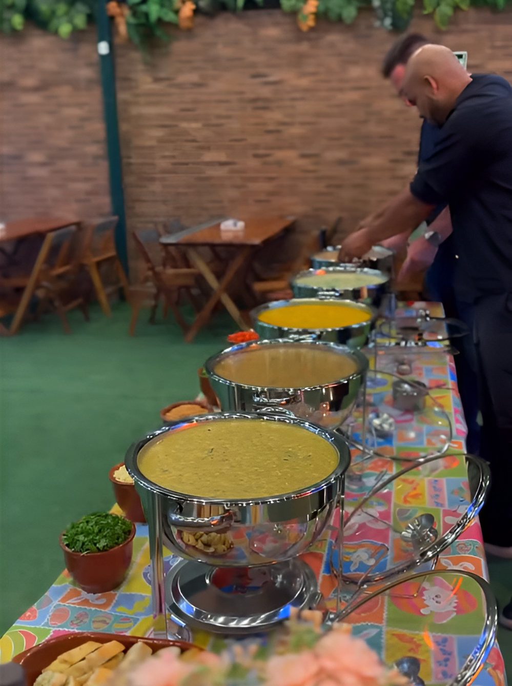 Rodízio de caldos por R$ 49,90 é destaque em bar de São Paulo com ...
