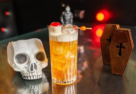 Dead Burger: Hamburgueria temática de terror abre unidade em São Paulo ...